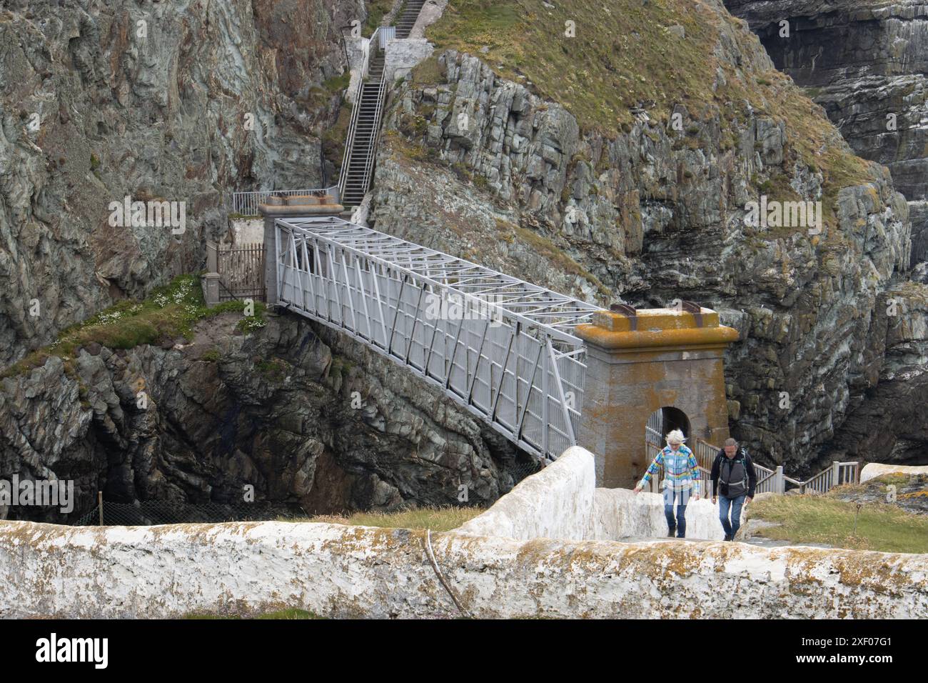 Bridge to South Stack Lighthouse, Anglesey, Wales Stock Photo - Alamy