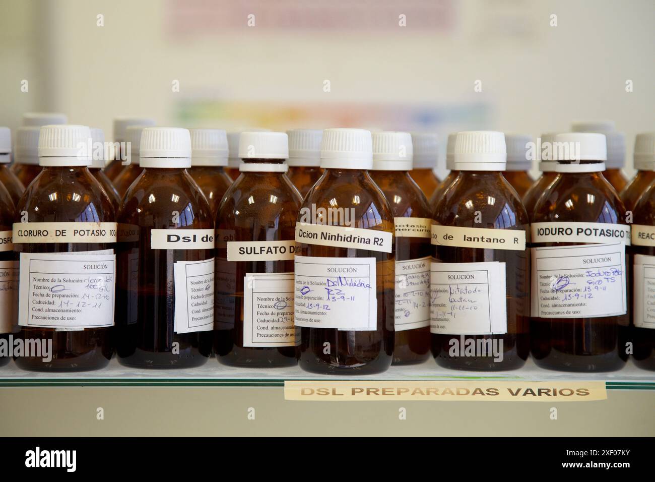 Laboratory shelf reagents research science hi-res stock photography and ...
