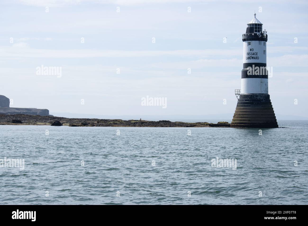 Menai strait lighthouse hi-res stock photography and images - Alamy