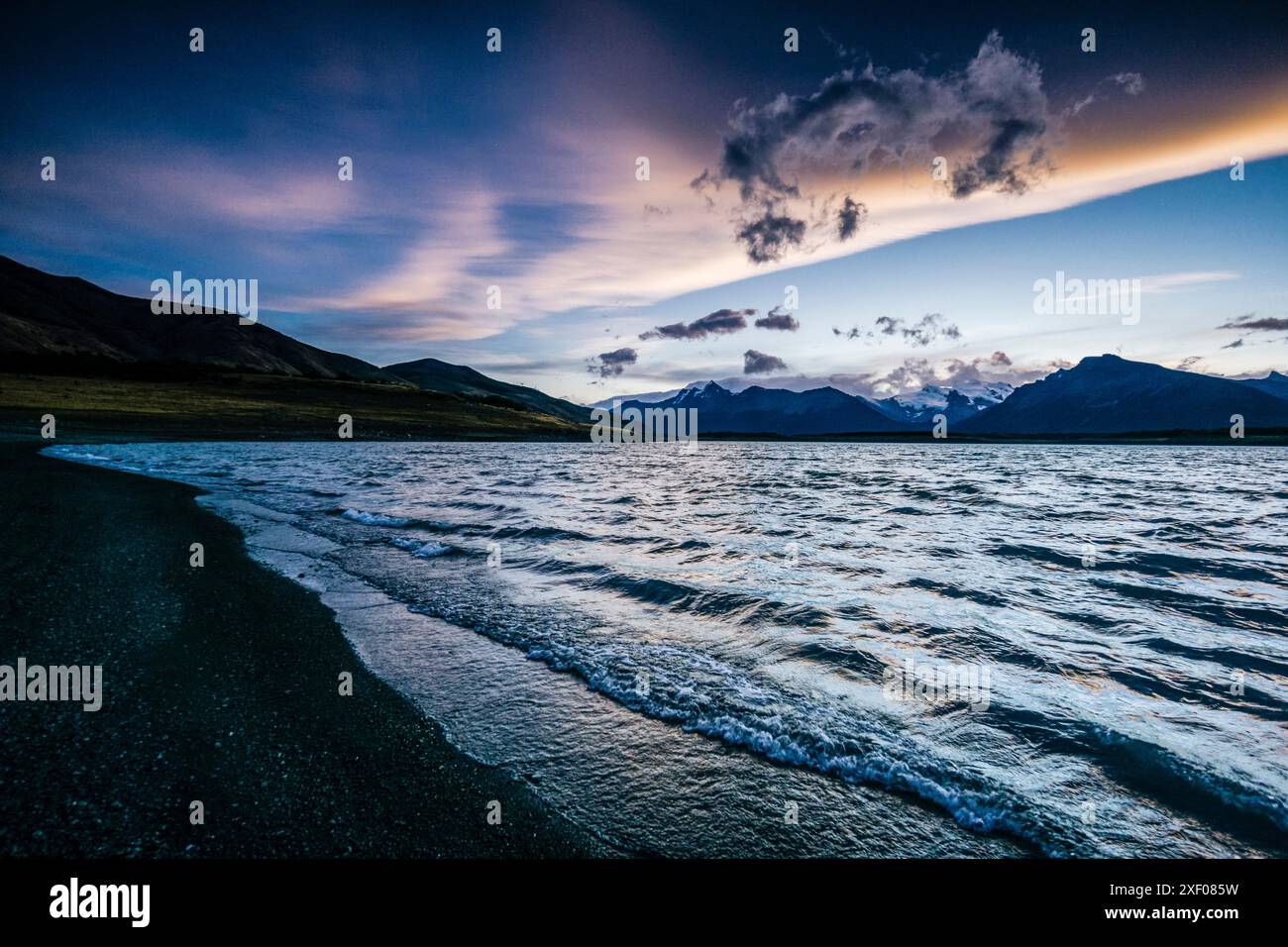 sunset on Lake Roca, El Calafate, Los Glaciares National Park ...