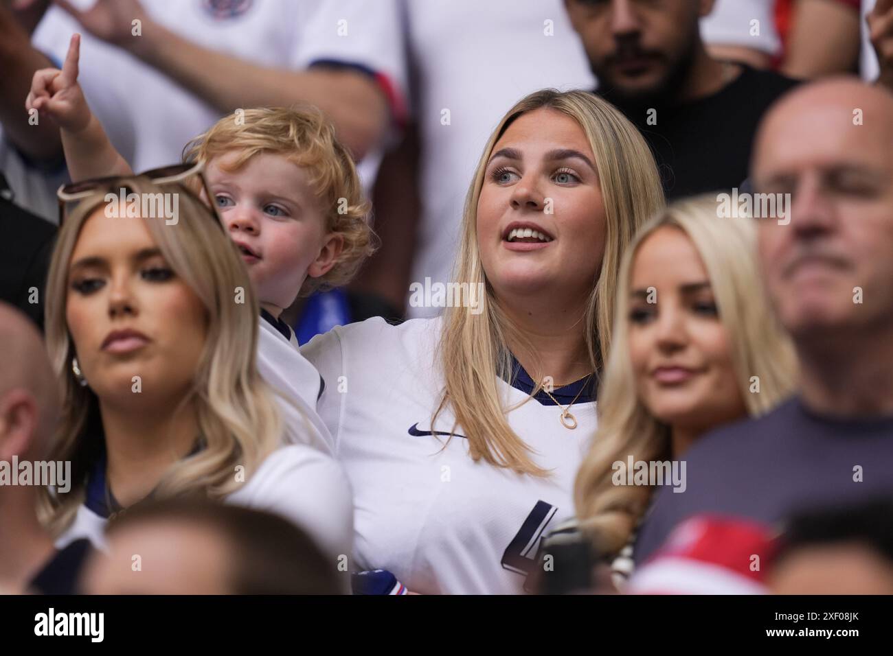 Girlfriend englands declan rice hi-res stock photography and images - Alamy
