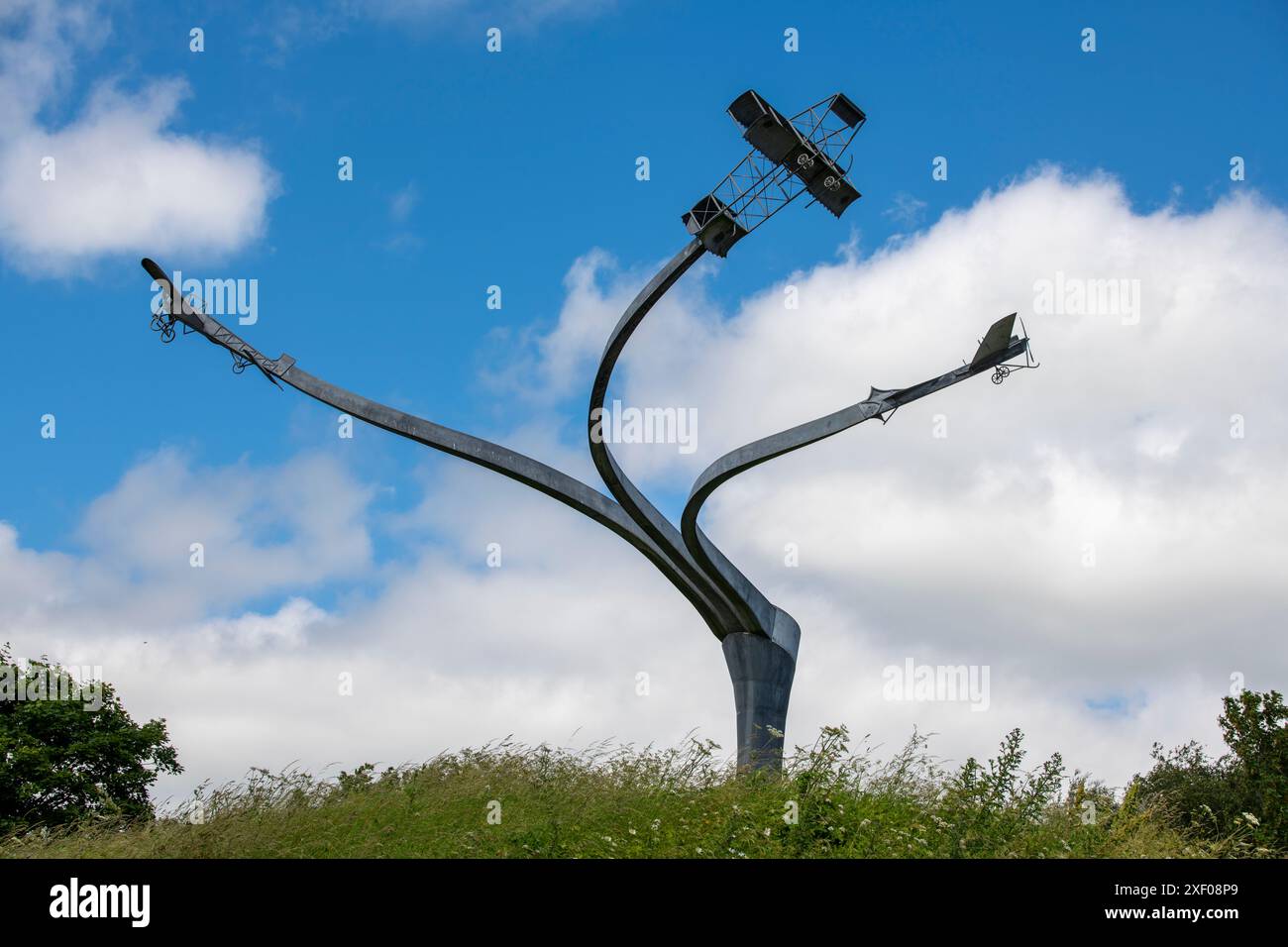 Lanark airfield memorial hi-res stock photography and images - Alamy