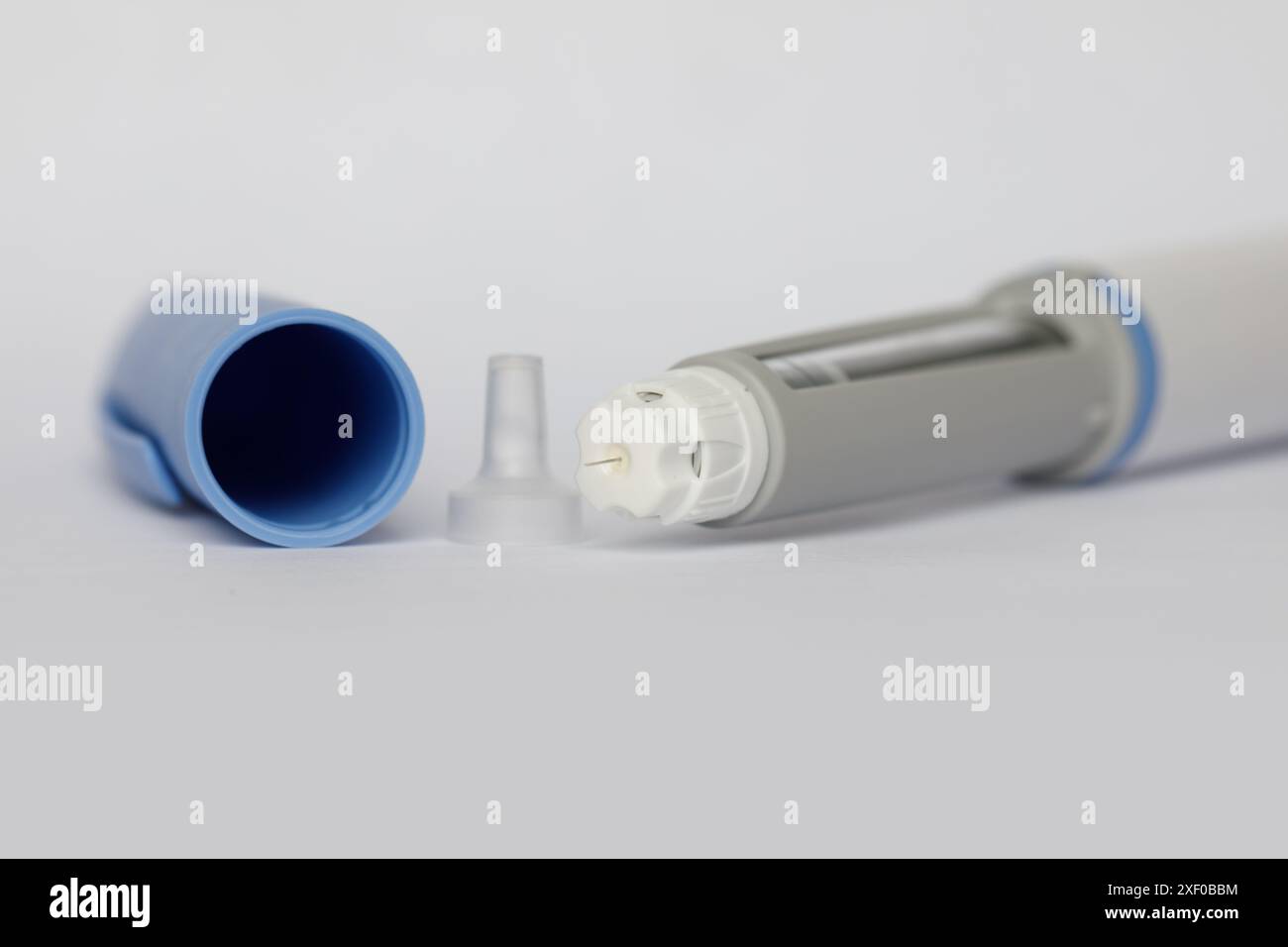 Ozempic syringe hi-res stock photography and images - Alamy