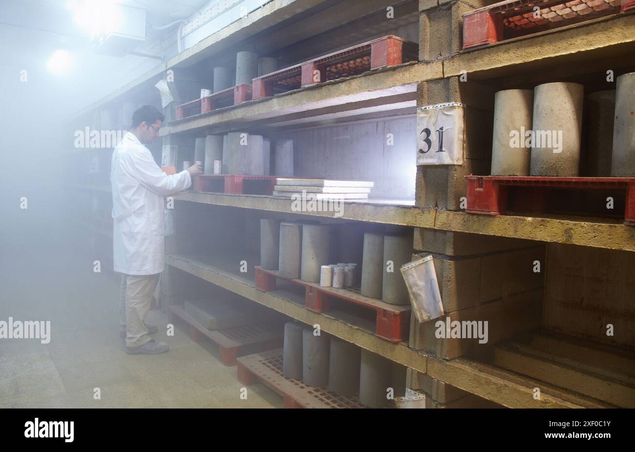 Climatic chamber, humidity and temperature maintenance for concrete ...