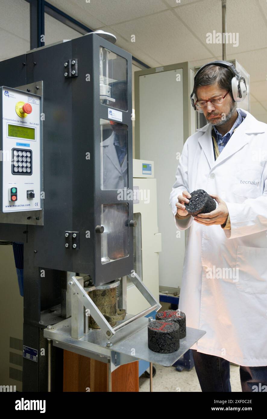 Manufacture of automatic, compact specimens in the realization of ...