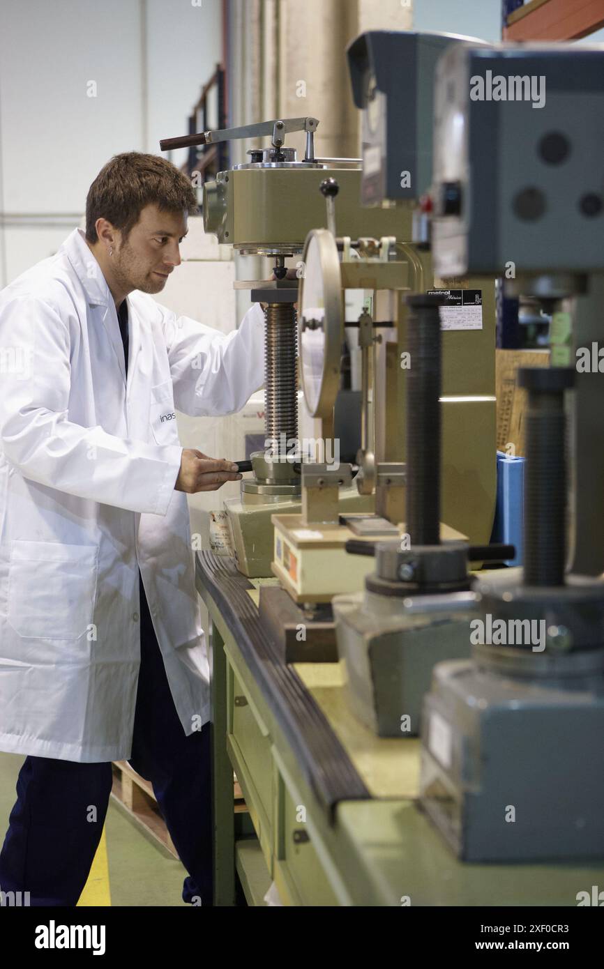 Hardness test hi-res stock photography and images - Alamy