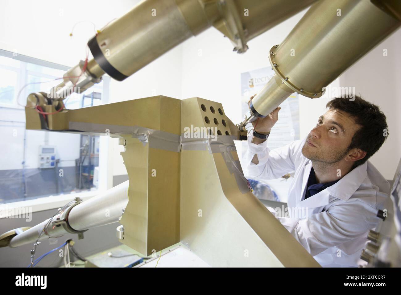 Multi-axial fatigue test platform, Department of Mechanical assays ...