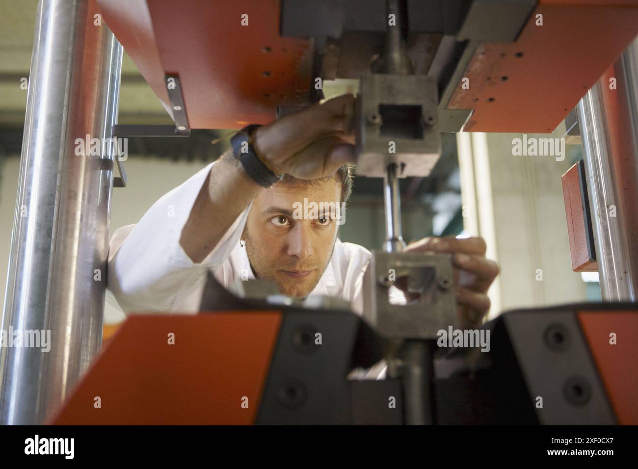 Tensile strength test, Determination of mechanical properties ...