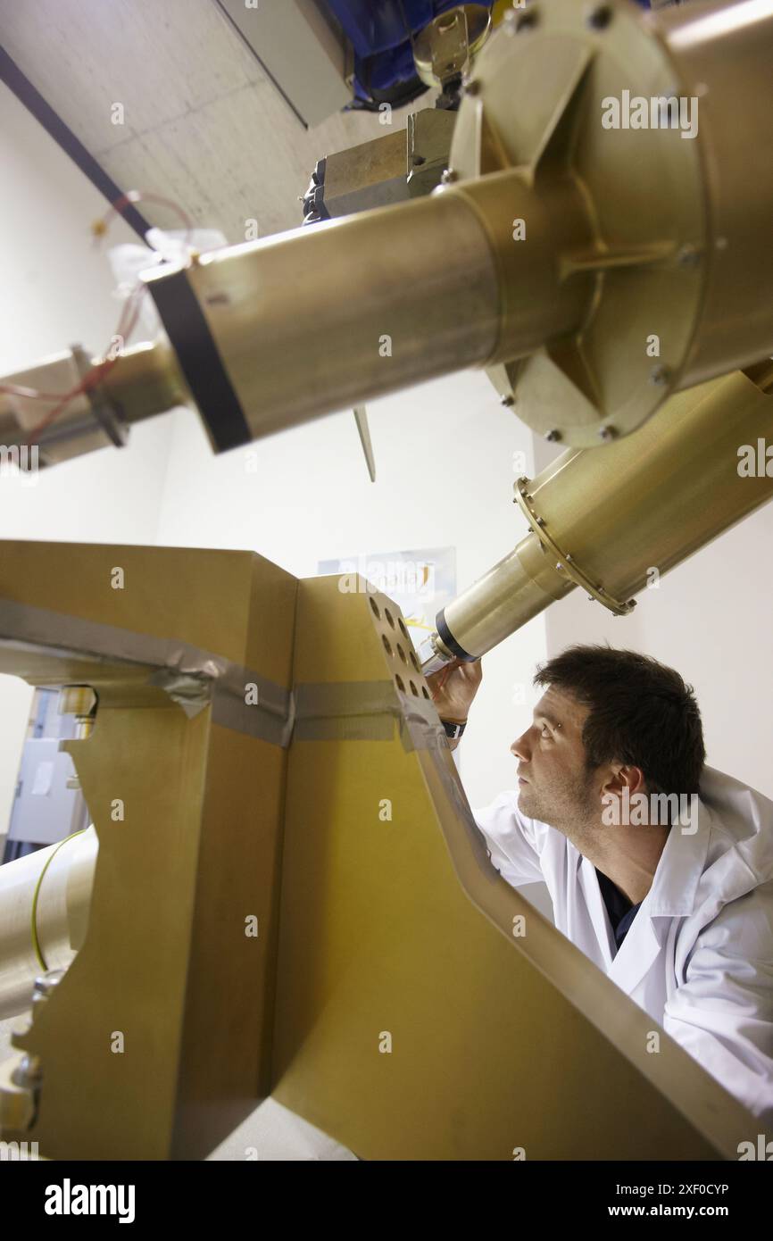 Multi-axial fatigue test platform, Department of Mechanical assays ...