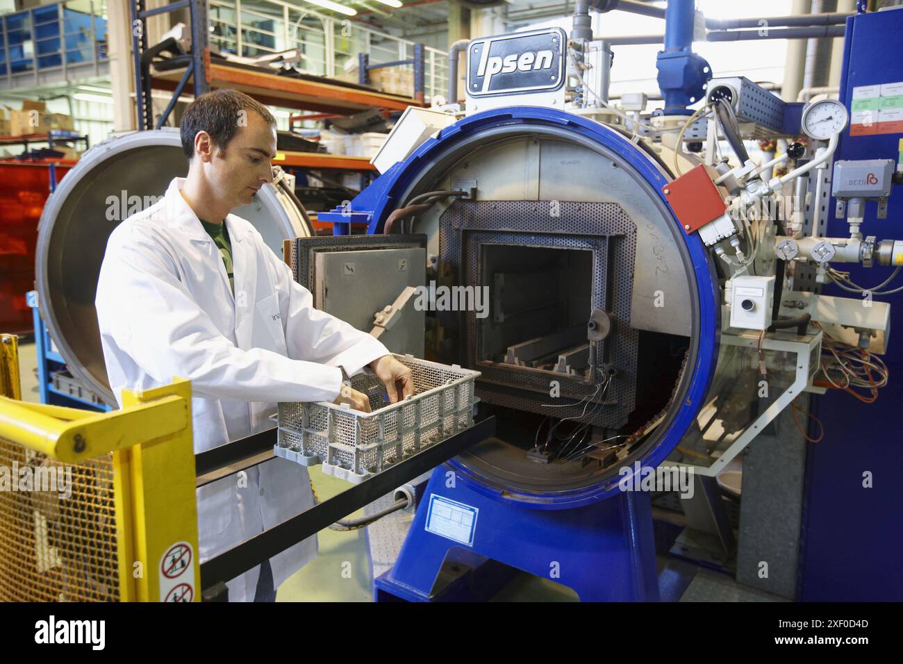 Vacuum furnace, vacuum heat treatment, metal manufacturing processes ...