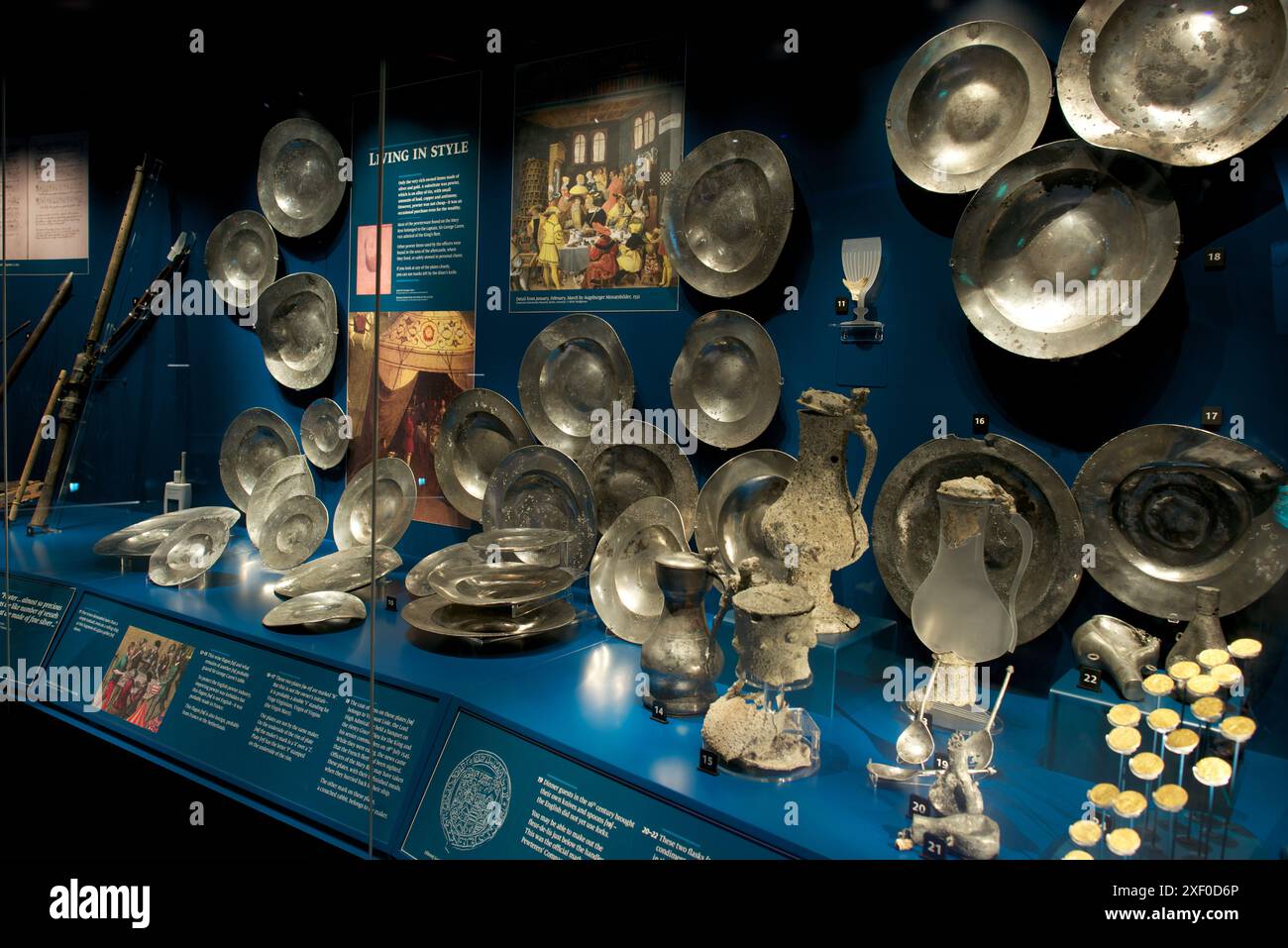 The Mary Rose Museum, a display cabinet containing the collection of ...