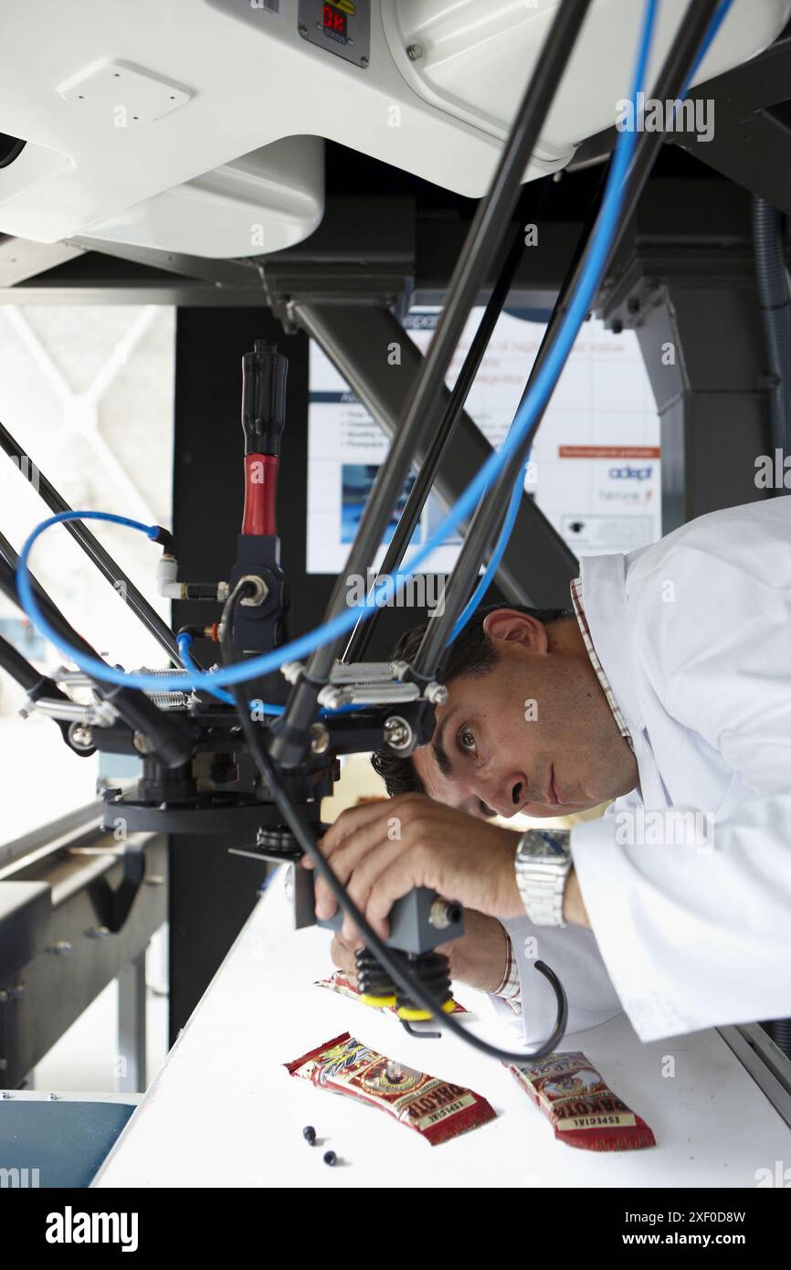 Quattro fastest robot for handling/manipulating in the world developed ...