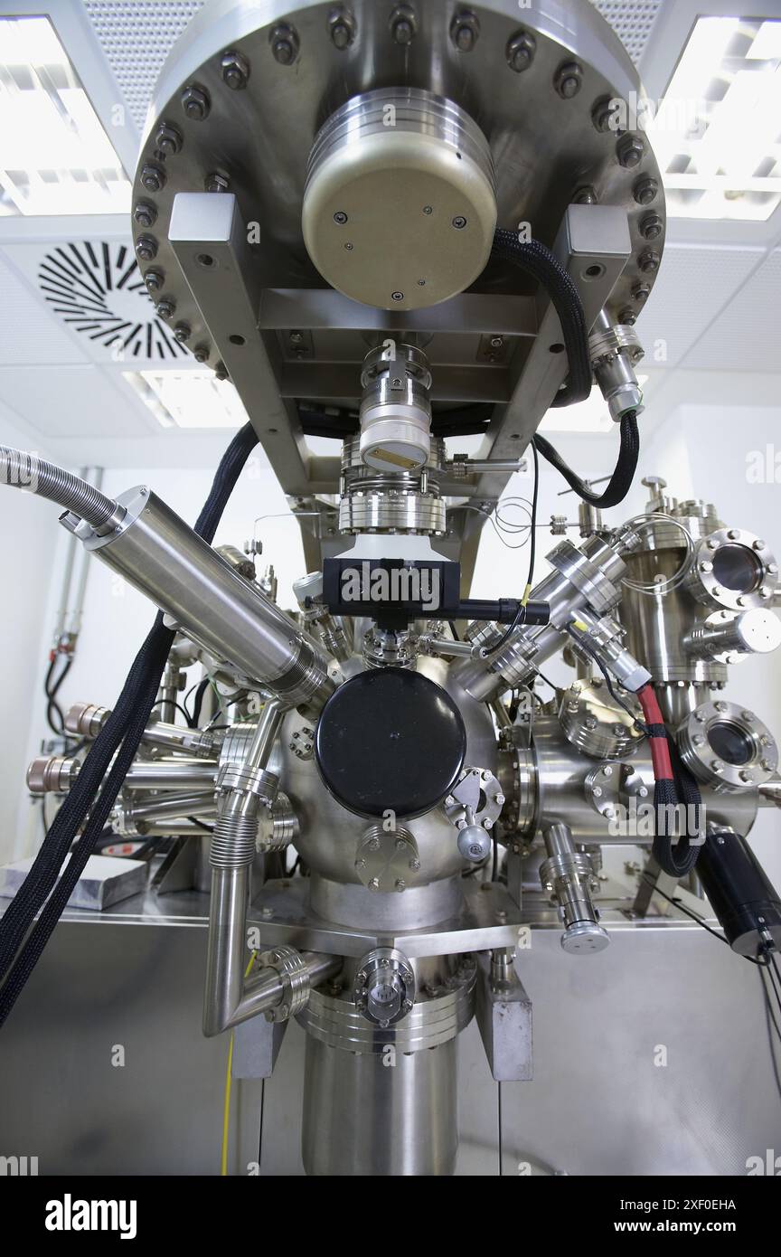 Auger Electron Spectroscopy, AES, VG Scientific ESCAlab 200D Surface ...