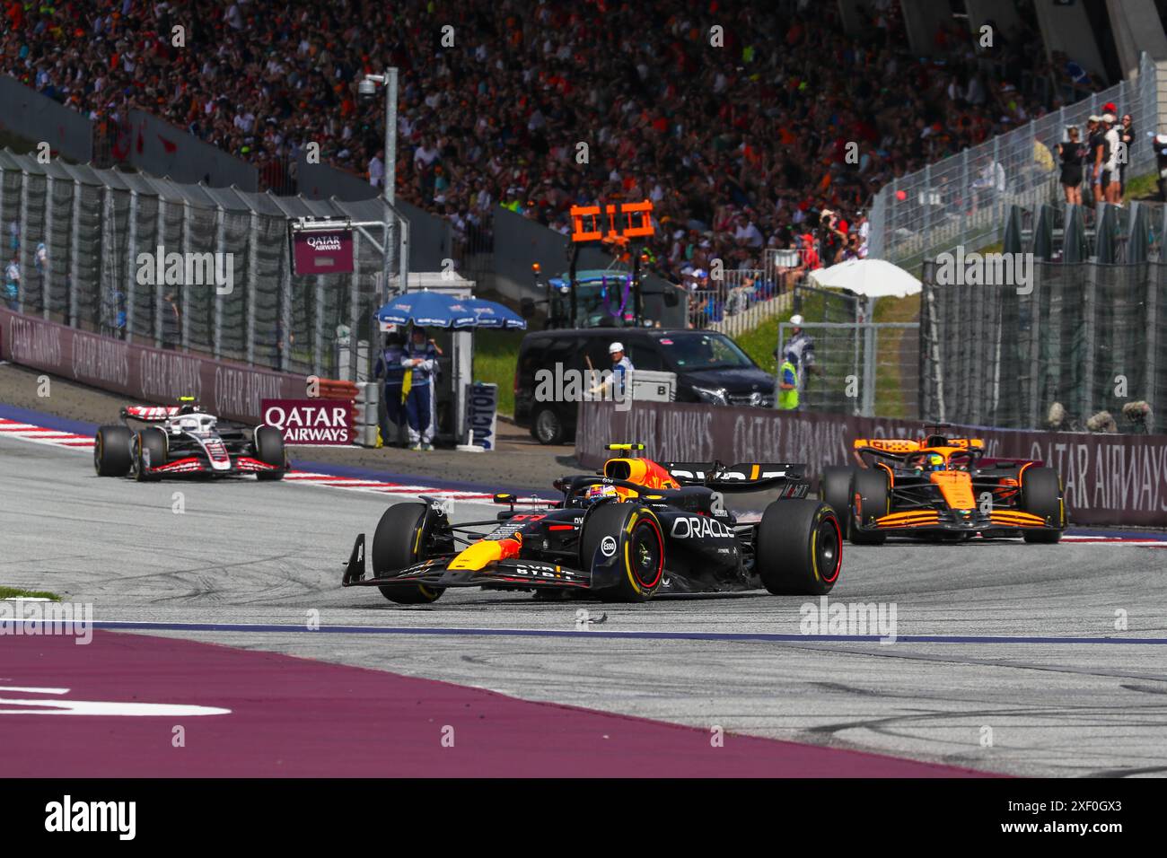 Sergio Perez (MEX) - Oracle Red Bull Racing - Red Bull RB20 - Honda ...