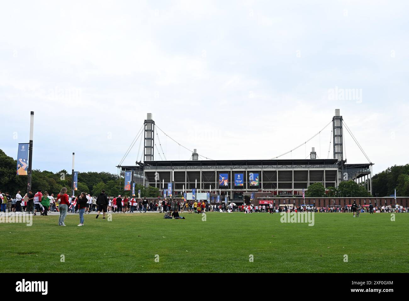 Cologne stadium view hi-res stock photography and images - Alamy