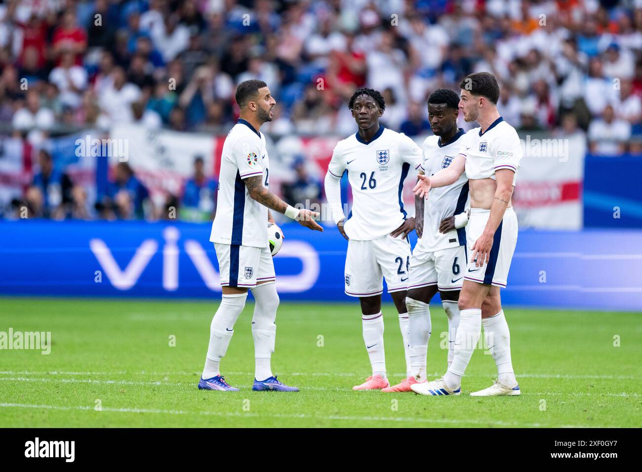 Kyle Walker (England, #02), Kobbie Mainoo (England, #26), Marc Guehi ...