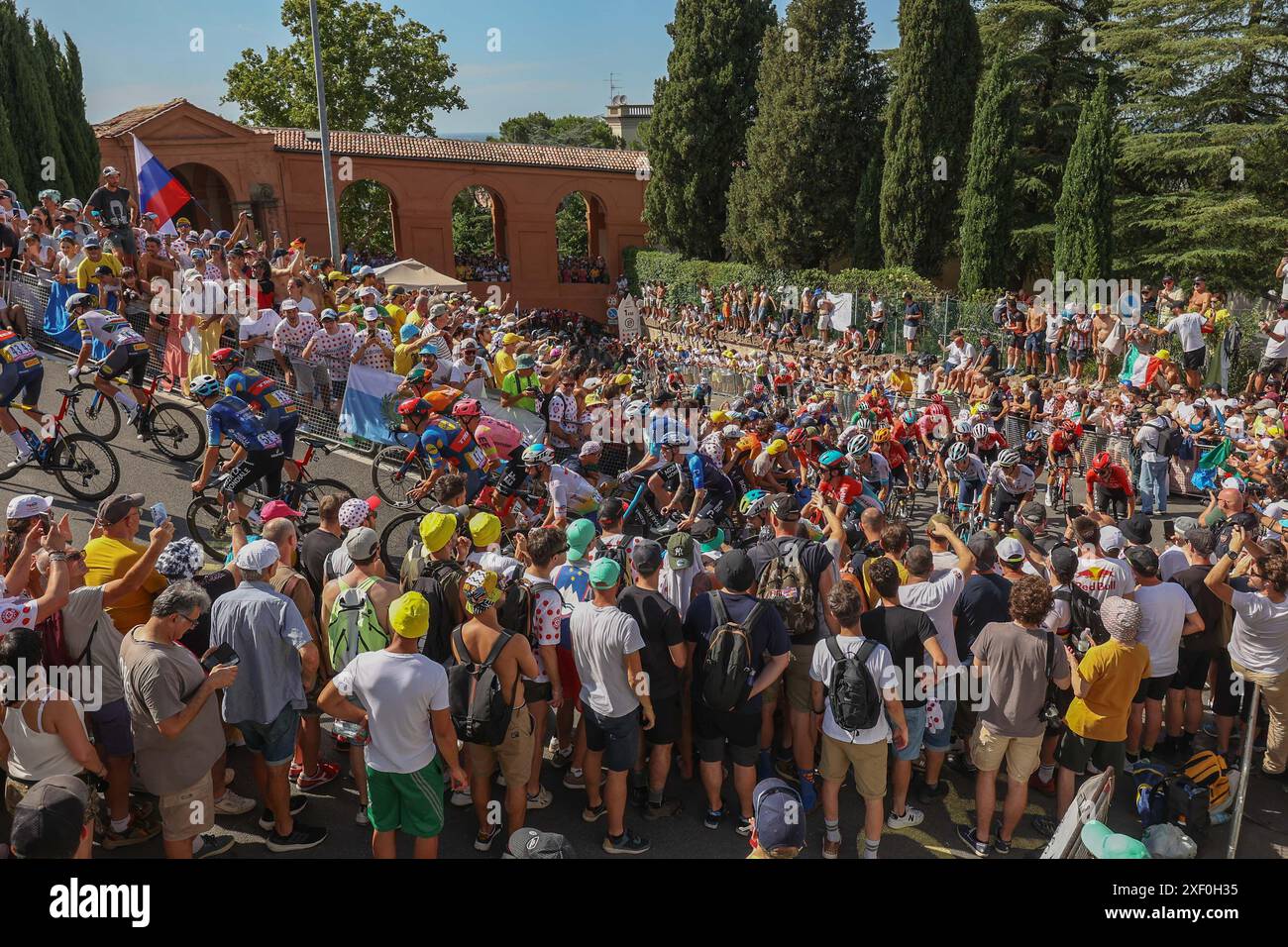 Bologna, Italia. 30th June, 2024. Bologna tappa del tour de france che ...