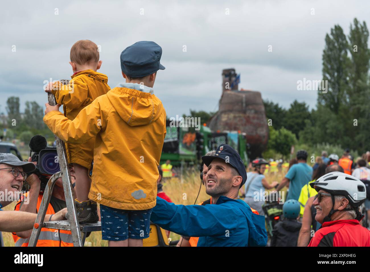 Speyer, Germany. 30th June, 2024. Young children standing on a ladder ...