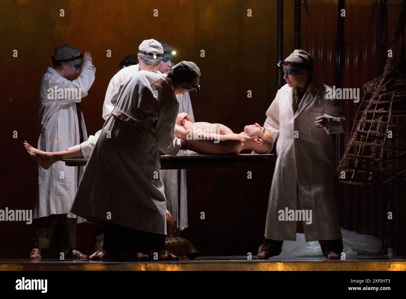 autopsy and embalment: Anthony Roth Costanzo (Akhnaten) in AKHNATEN by Philip Glass at English ...