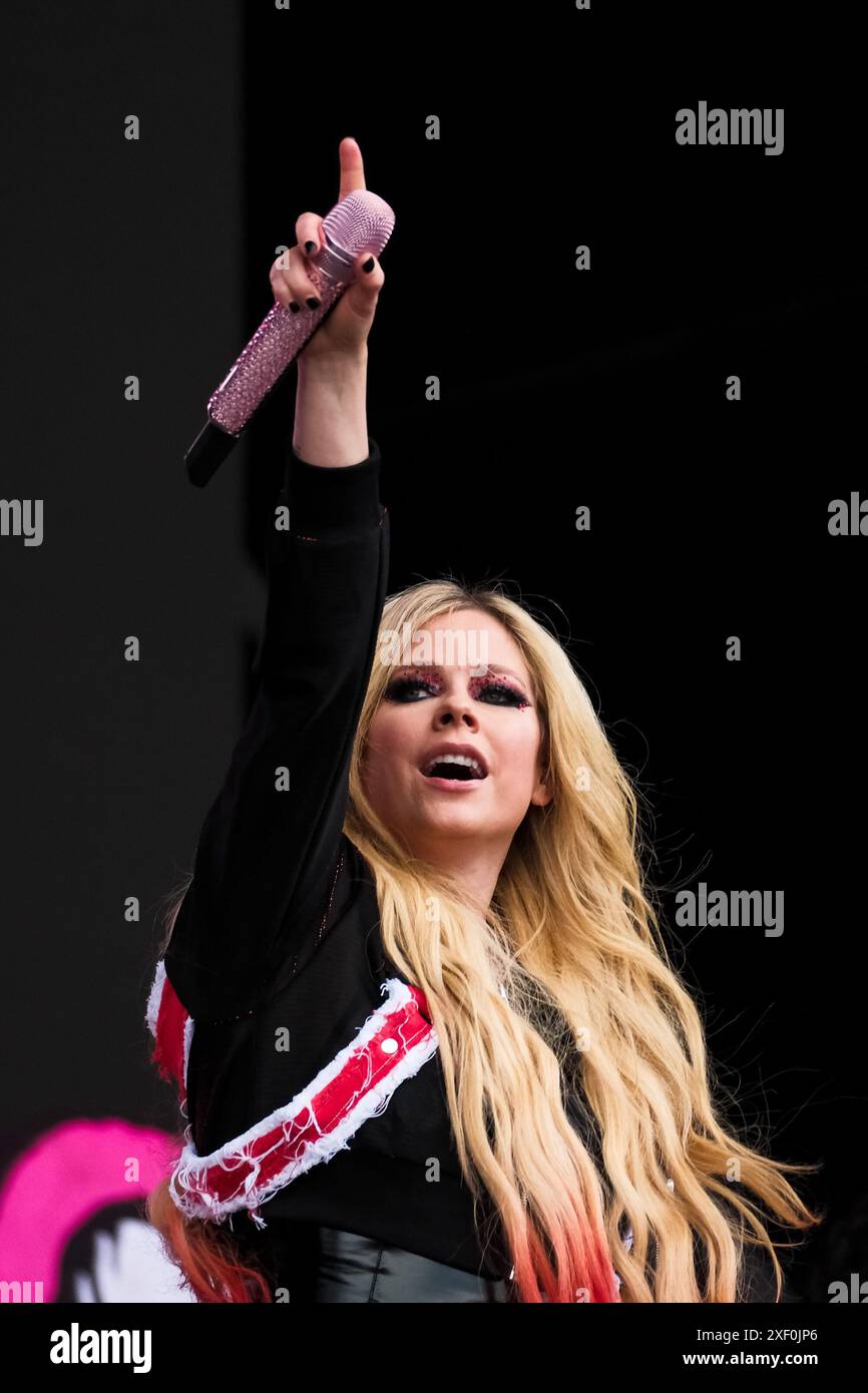 Glastonbury, UK. 30th June, 2024. Canadian singer-songwriter Avril ...