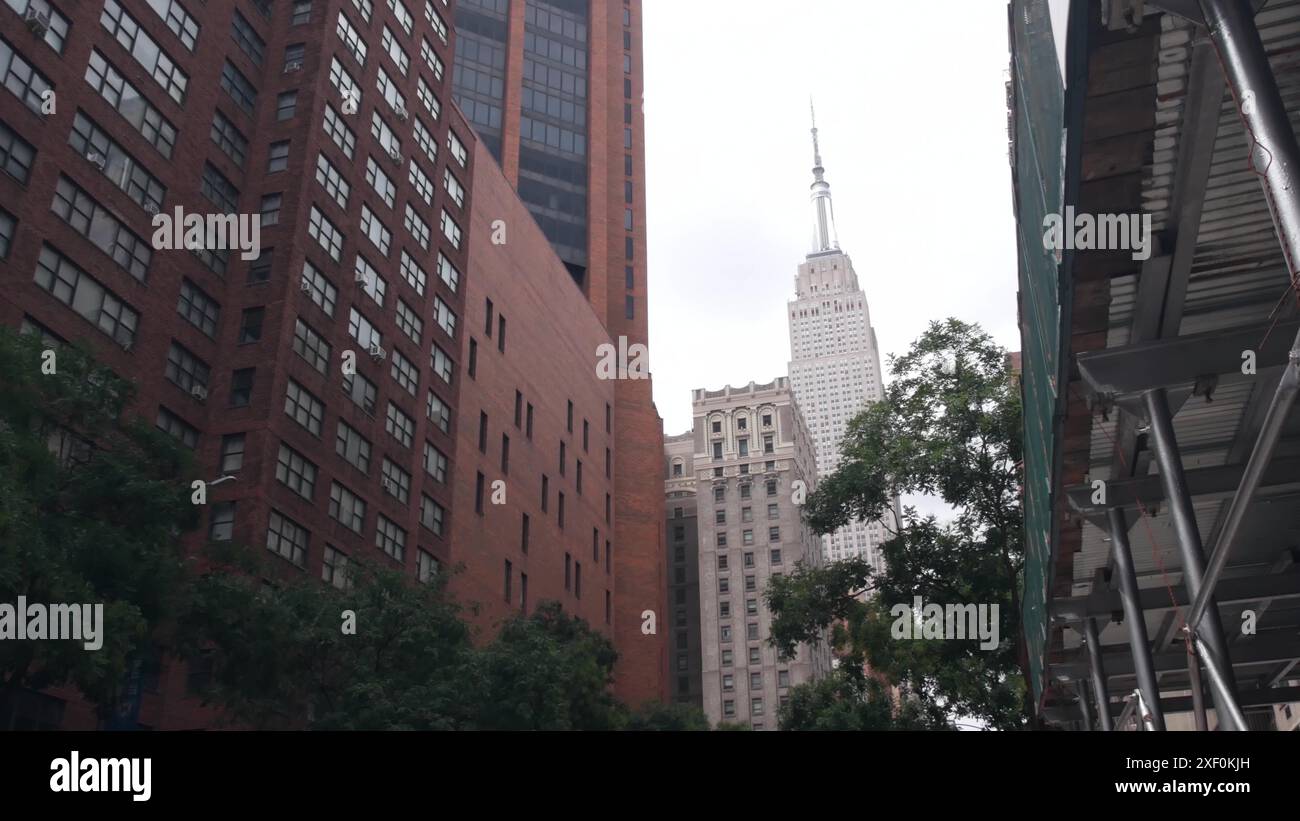 New York City Manhattan Midtown 34 street architecture. Empire State ...
