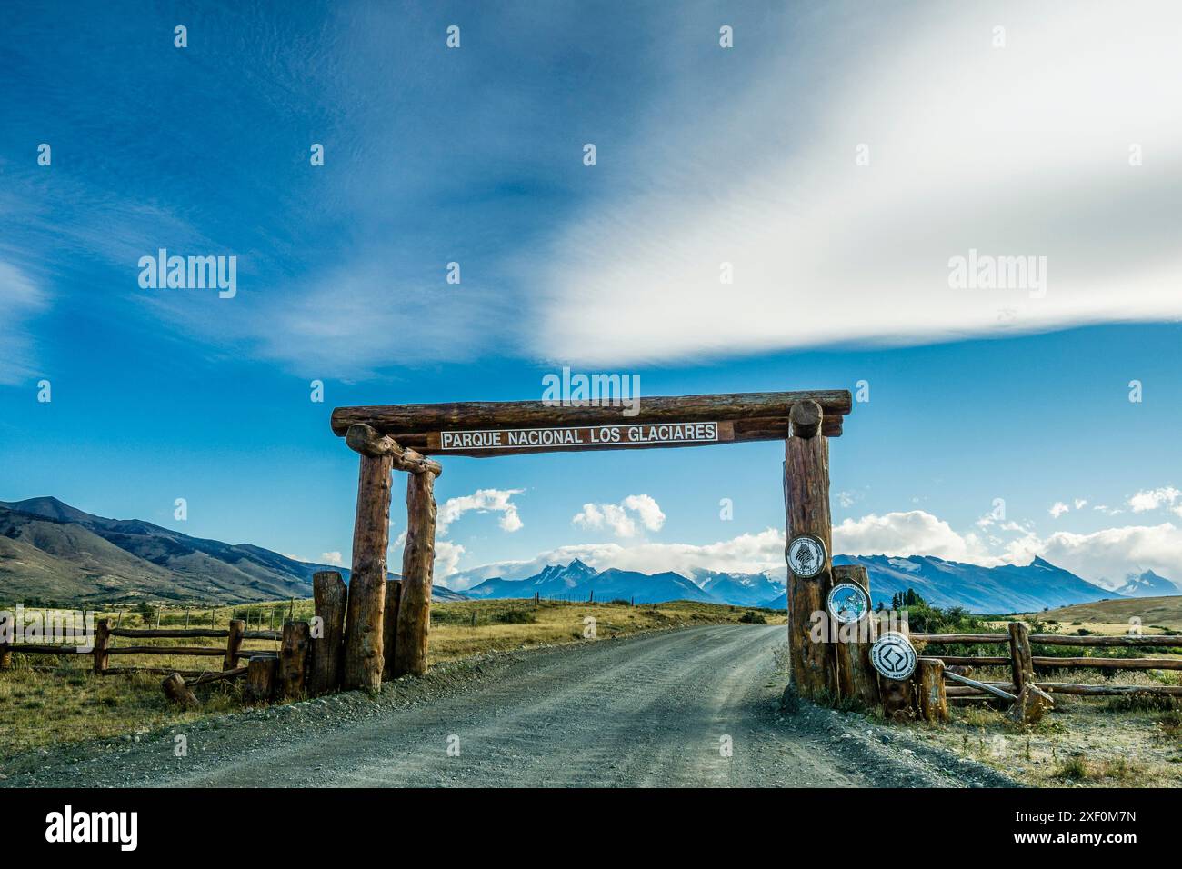 signage on the gravel road to Lake Roca, republica Argentina, Patagonia ...