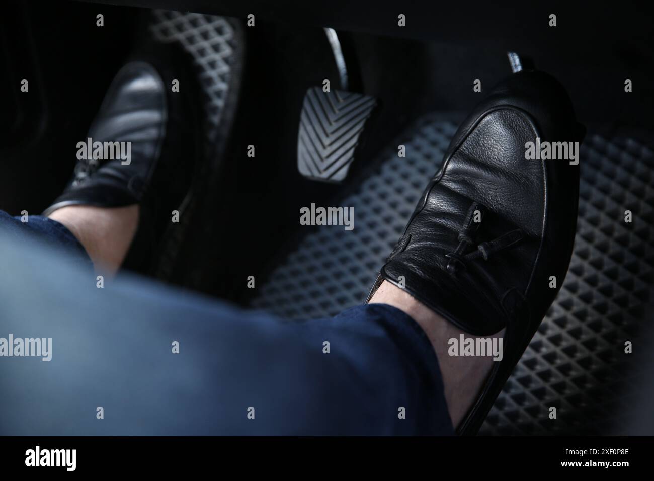 Brake shoes hi-res stock photography and images - Alamy