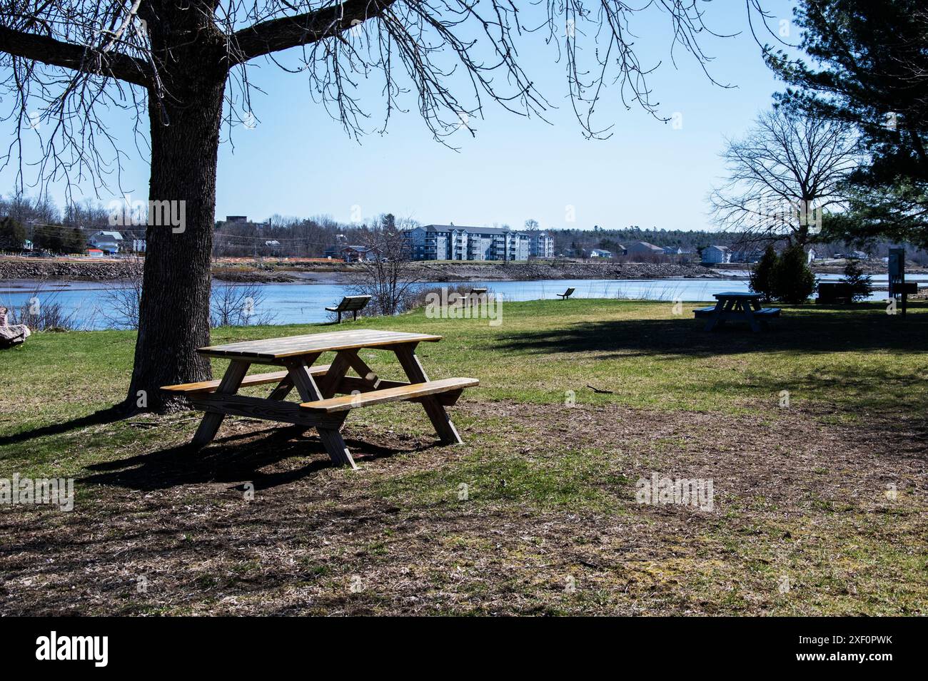 Downtown waterfront parks hi-res stock photography and images - Alamy