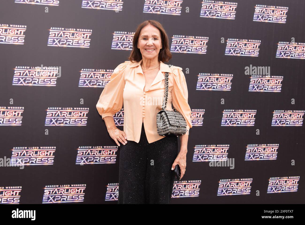 Starlight express london arlene hi-res stock photography and images - Alamy