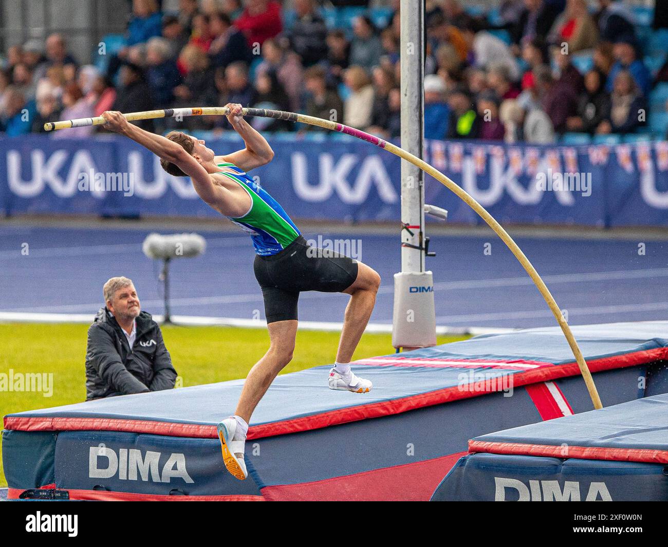 Manchester Regional Arena, UK. 30th June, 2024. Mens pole vault final ...