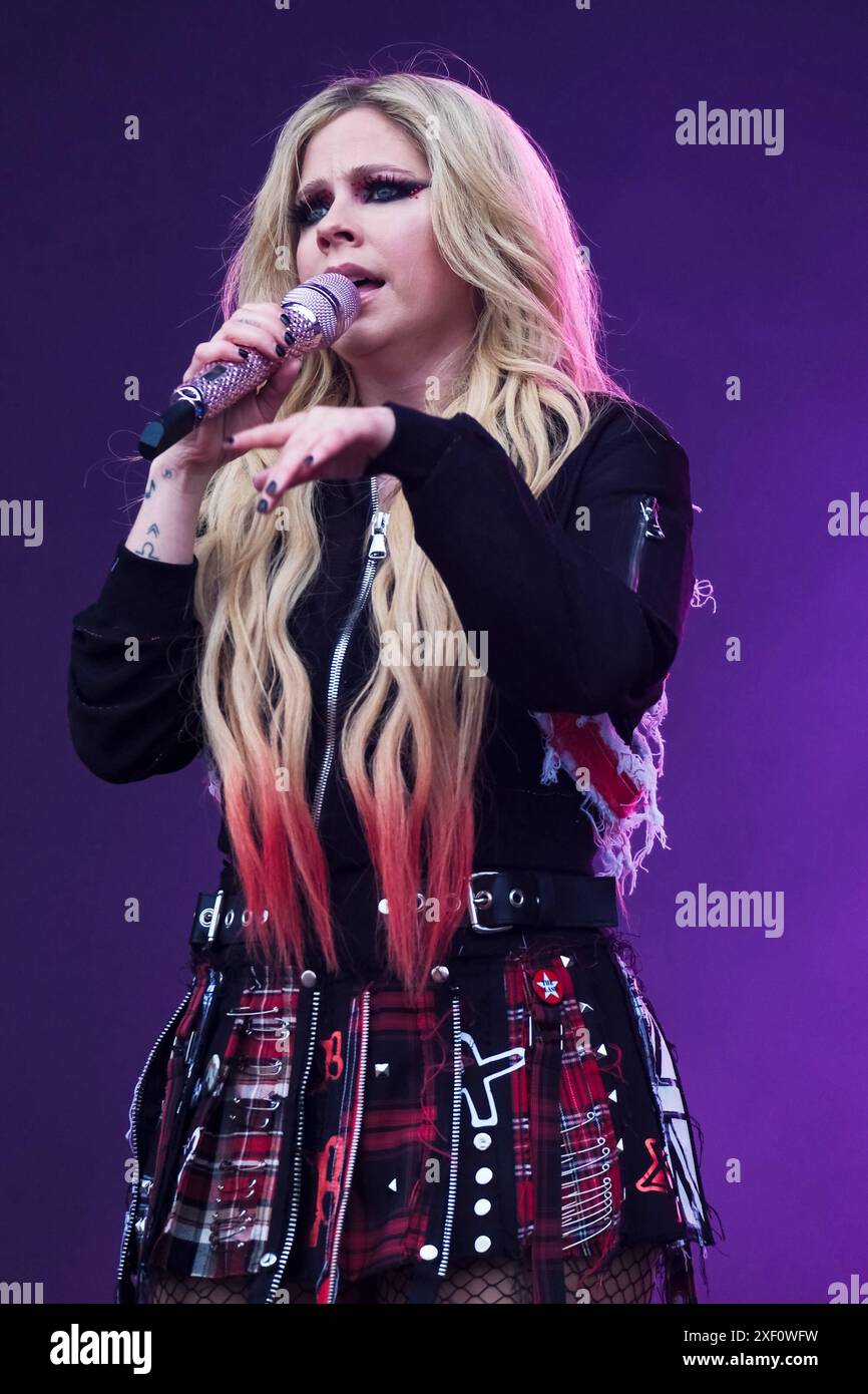 Glastonbury, UK. 30th June, 2024. Canadian singer-songwriter Avril ...