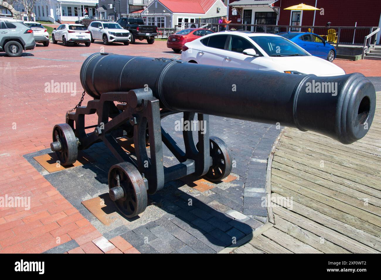 Cannon displayed at the wharf in downtown St. Andrews, New Brunswick ...