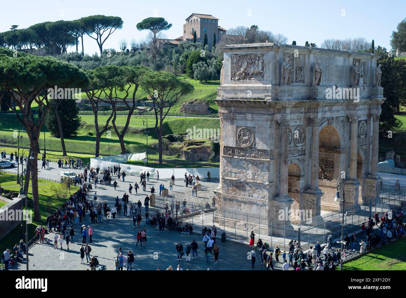 Roman colosseum triumphal arch constantine hi-res stock photography and ...