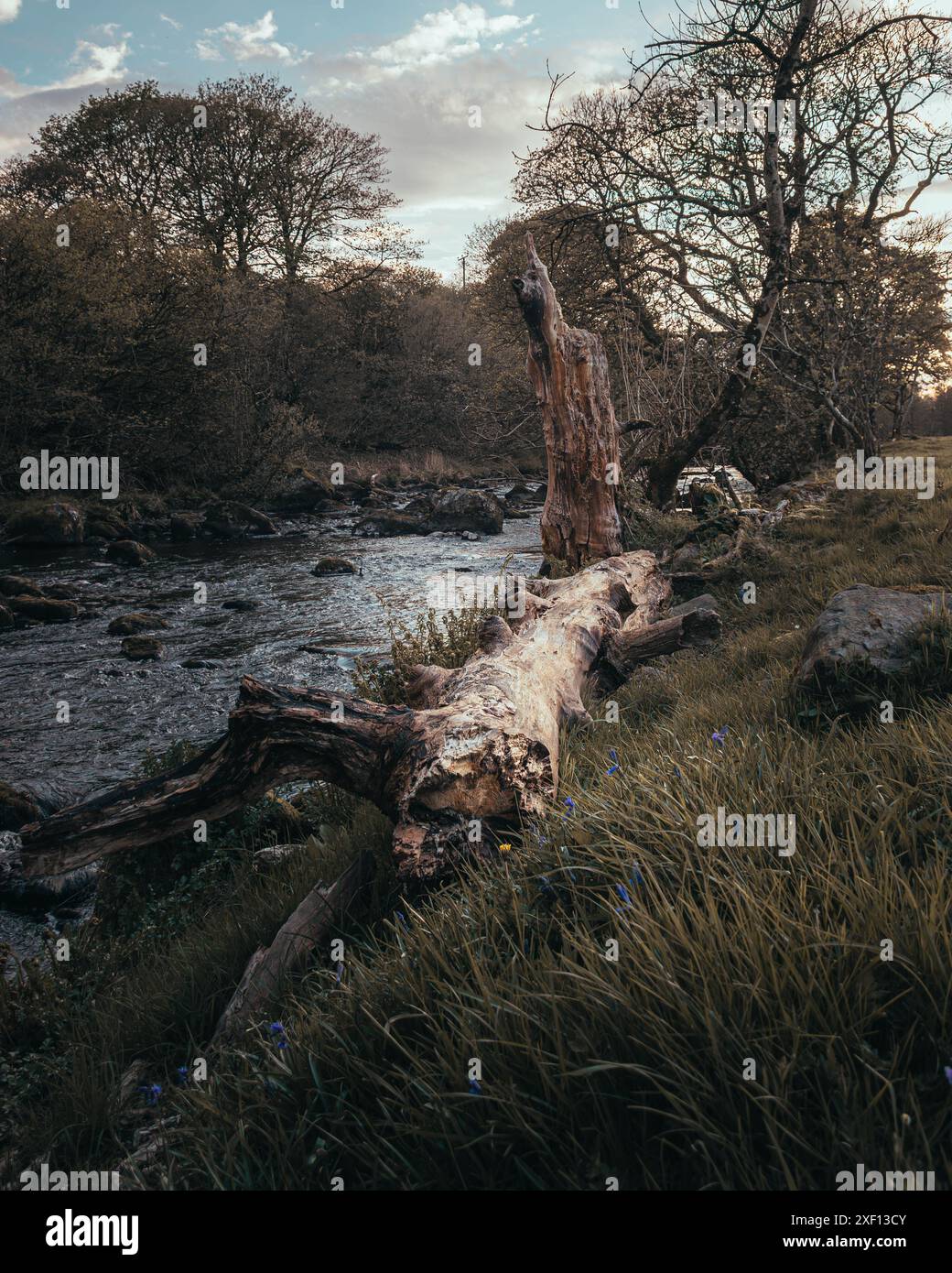 Dark skies in snowdonia hi-res stock photography and images - Alamy