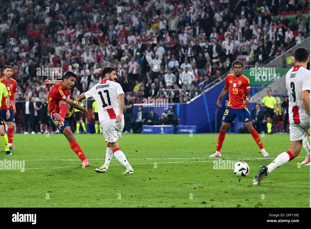 COLOGNE - Rodri of Spain (L) scores the 1-1 during the UEFA EURO 2024 ...