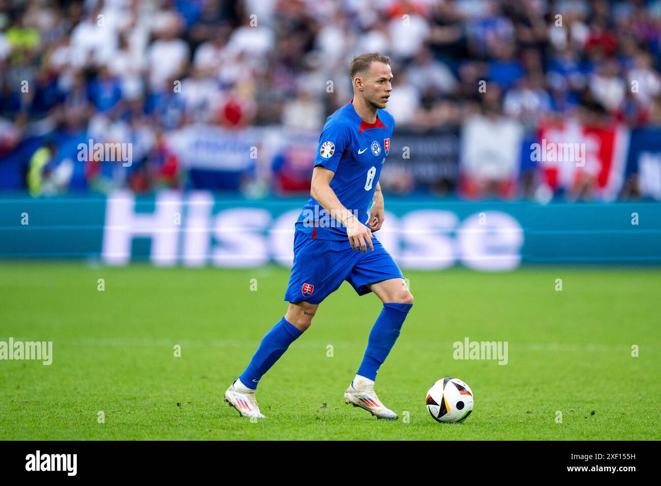 Ondrej Duda (Slowakei, #08) am Ball, GER, England (ENG) vs Slovakia ...