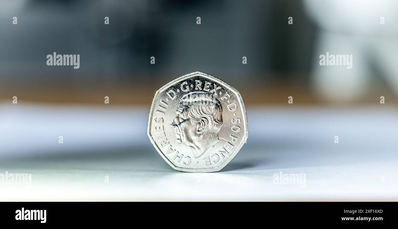 Pound coin featuring a portrait of King Charles III, issued in 2022 by ...