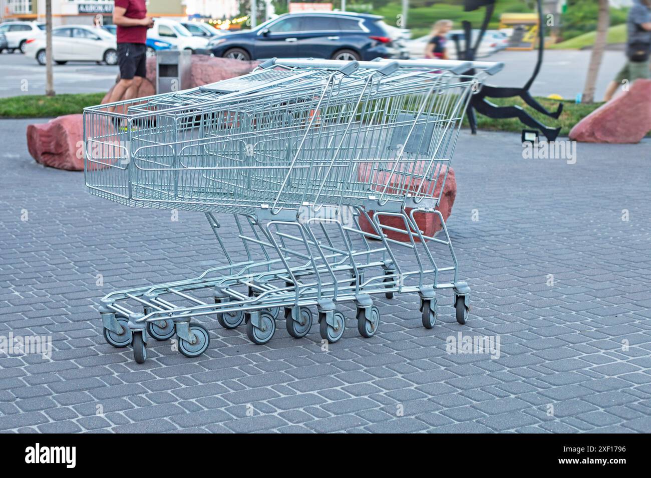 Supermarket trolley stacks hi-res stock photography and images - Alamy