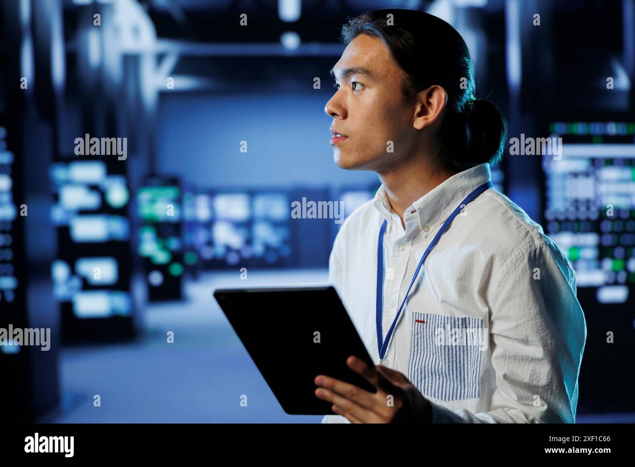 System center operations manager hi-res stock photography and images ...