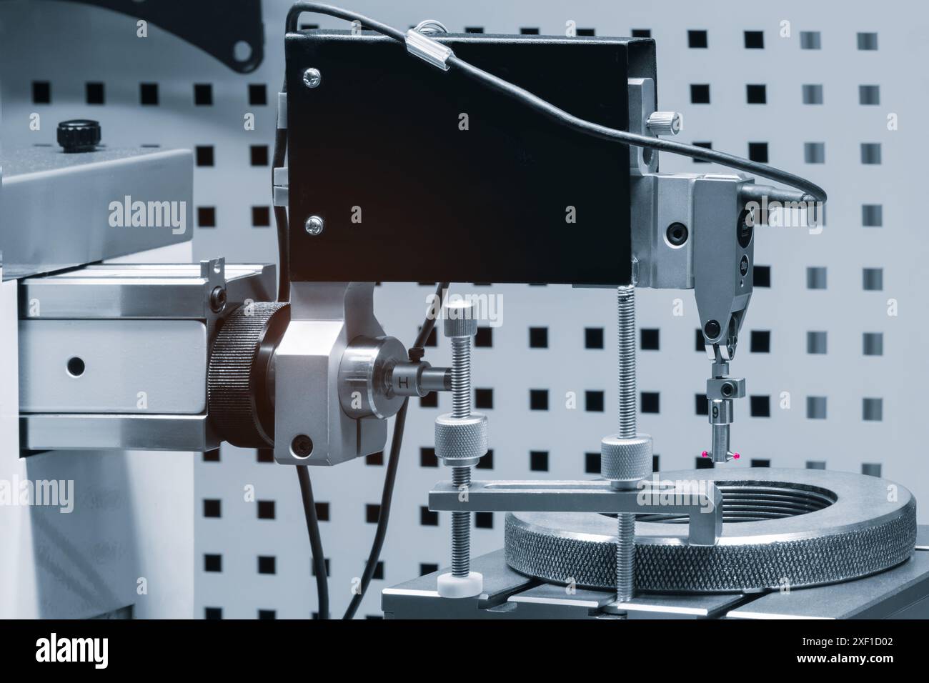 Quality control on milling CNC machine, coordinate measuring machine ...