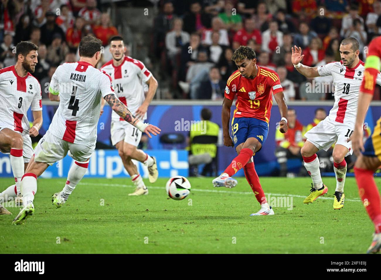 Lamine yamal euro 2024 hi-res stock photography and images - Alamy