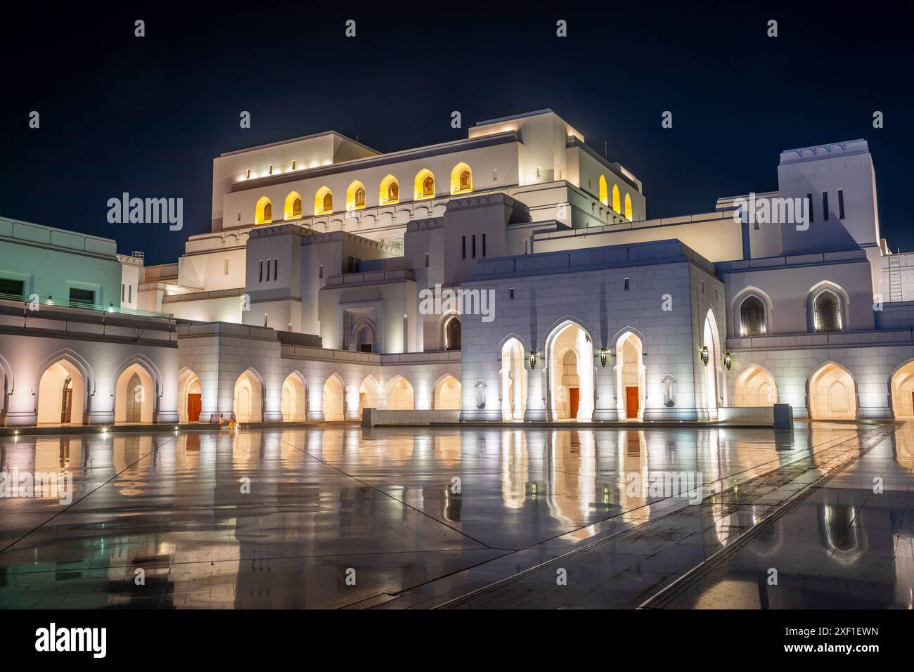 Modern islamic architecture sultanate of oman hi-res stock photography ...