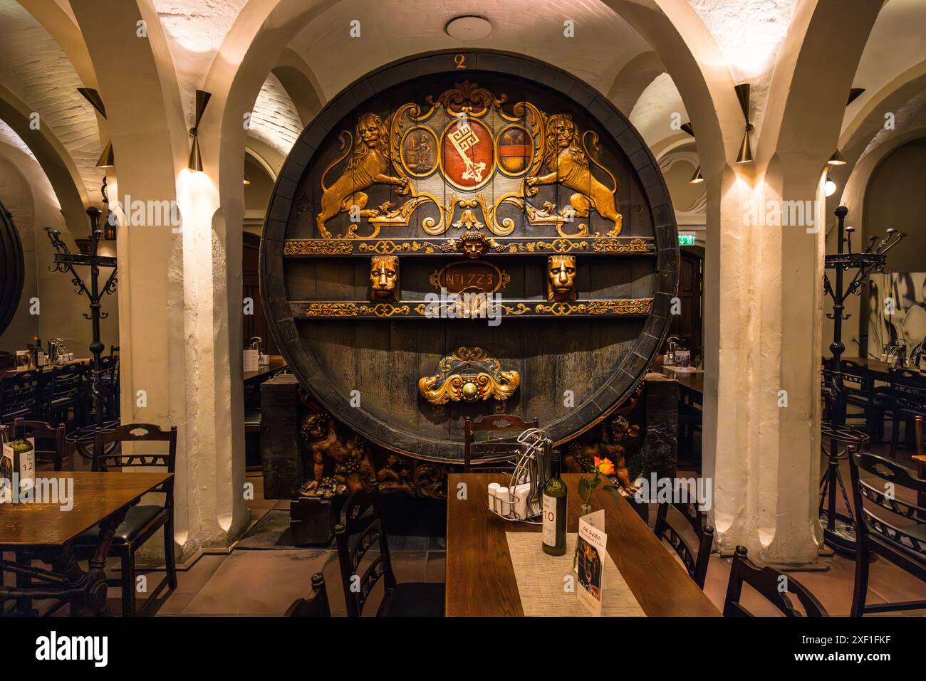 In the Ratskeller, guests can admire the so-called dolphin barrel from ...