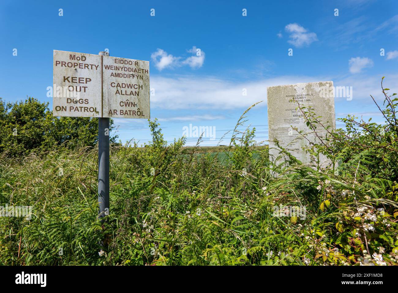 MOD warning sign for property at proposed site of new DARC Radar ...