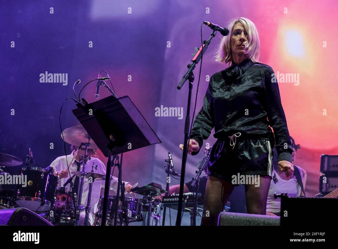 Kim gordon glastonbury 2024 hi-res stock photography and images - Alamy