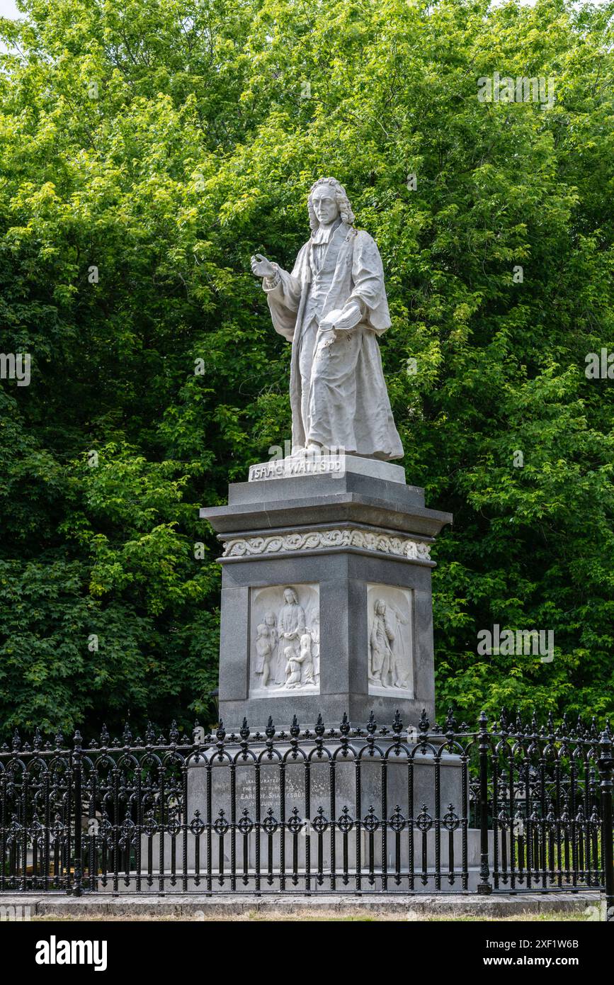 Isaac watts monument hi-res stock photography and images - Alamy