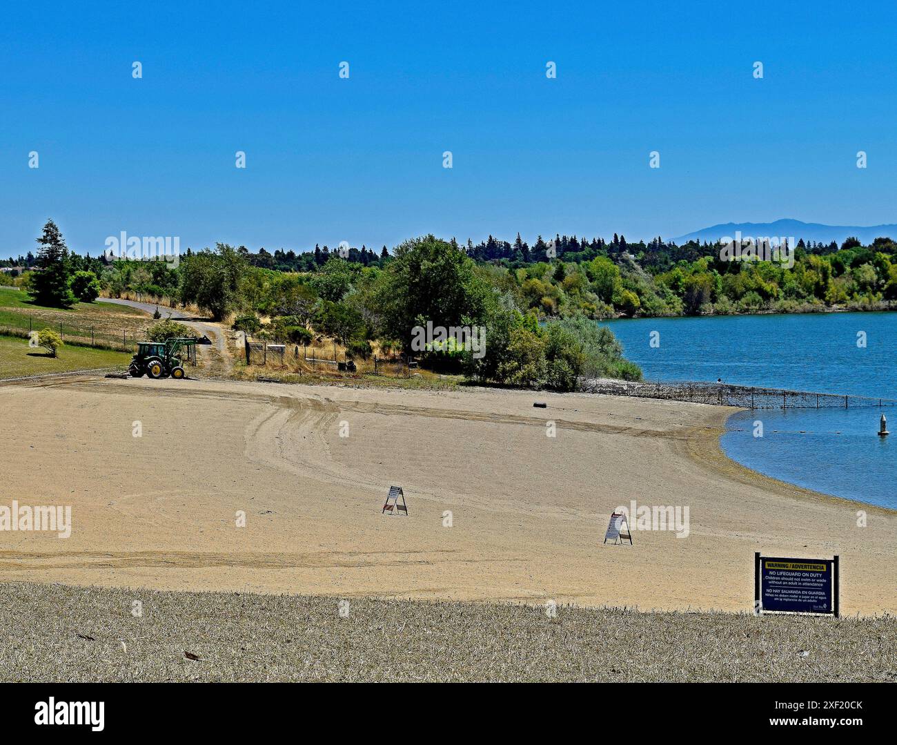 Quarry Lakes Regional Recreation Area, Fremont, California Stock Photo ...