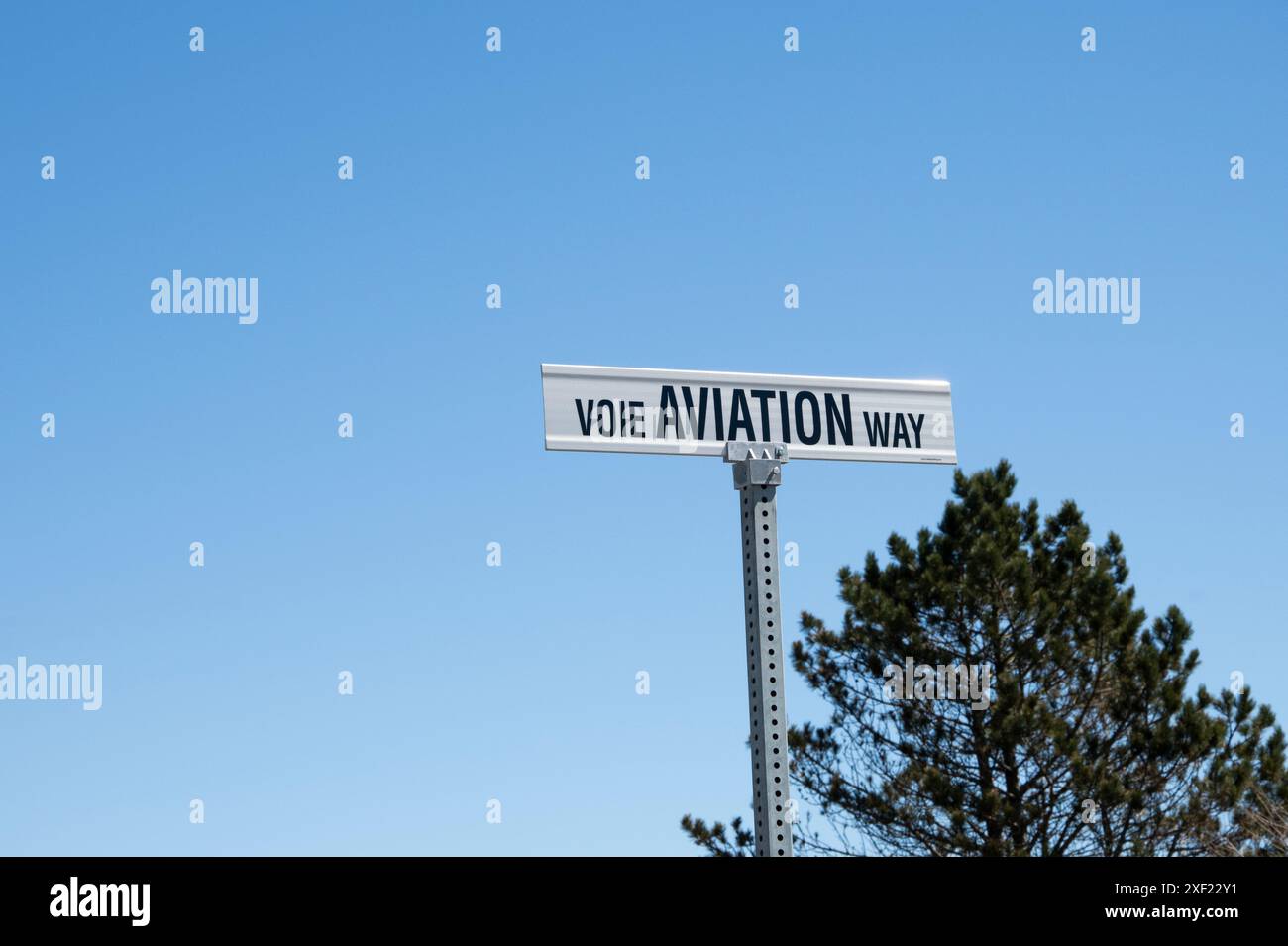 Aviation signage hi-res stock photography and images - Alamy