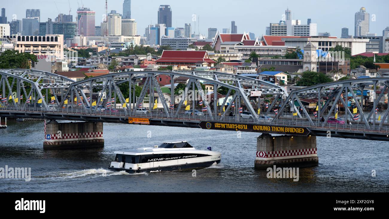 The new passenger ferries on the Chao Phraya River, Bangkok, Thailand ...