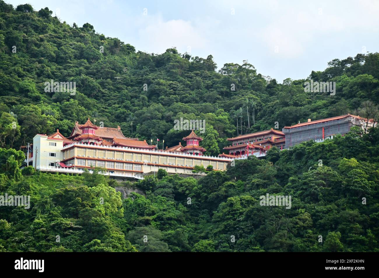 Nestled in Yilan's Dongshan Township by Meihua Lake, Sanching Temple's ...